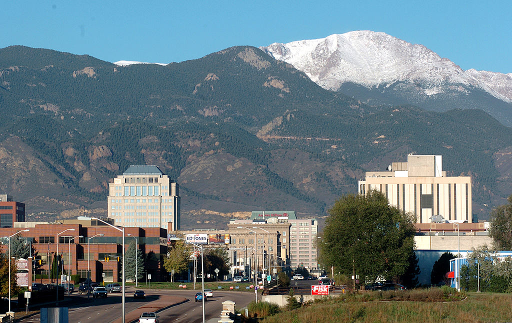 Colorado City Makes List of Most Neighborly Cities - KOSI 101.1