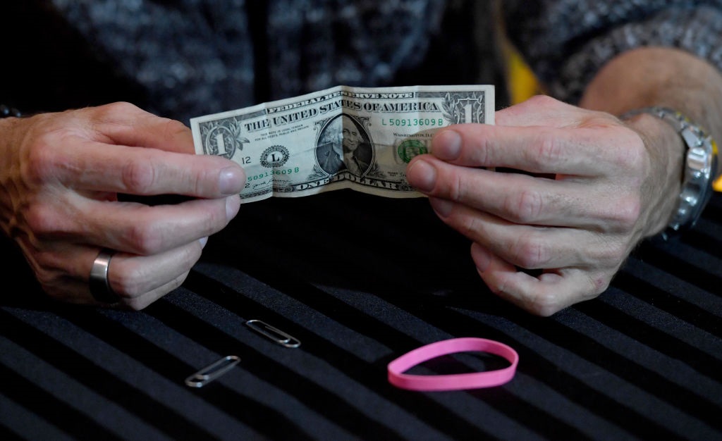 10 Money-Saving Tips For The Holidays