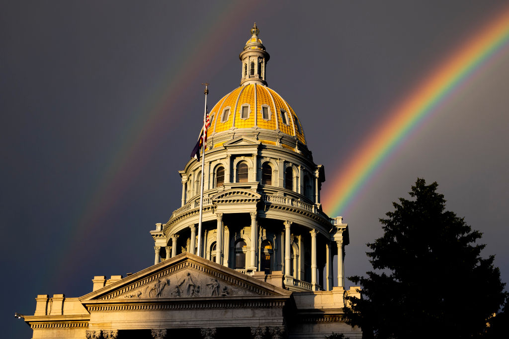 Colorado's new laws that take effect today, January 1st - KOSI 101.1