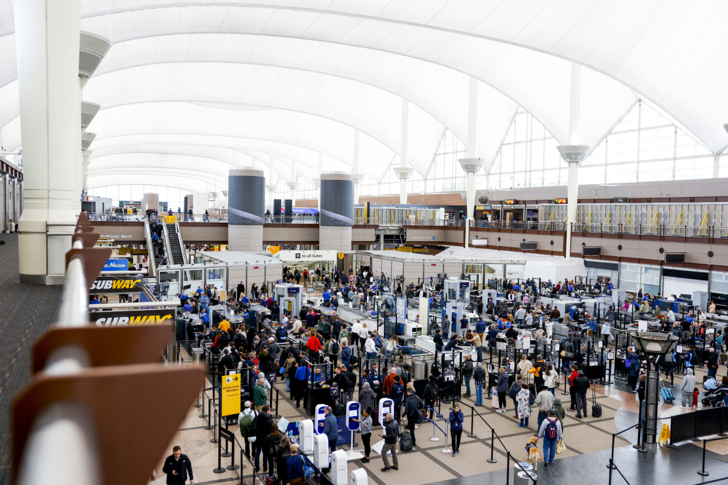 DIA adds three new food and drink options - KOSI 101.1
